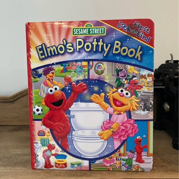 Other | Sesame Street Elmos Pottybook First Look And Find By Pikids ...